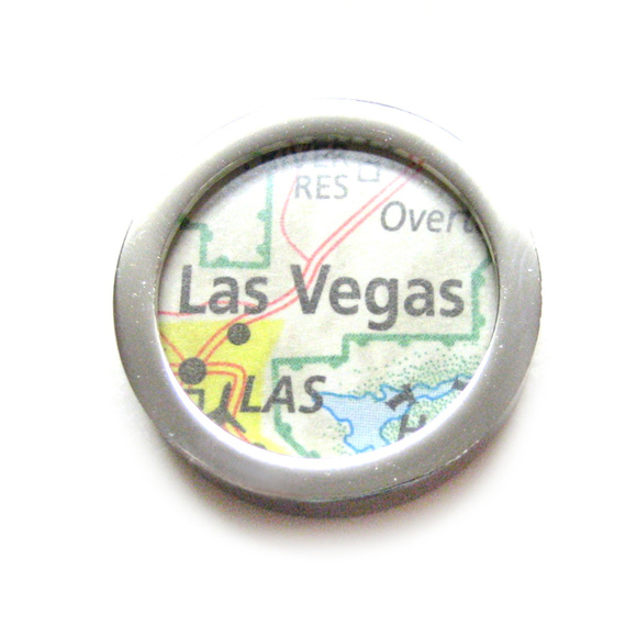 Kiola Designs | Other | Las Vegas Nevada Map Pendant Magnet | Poshmark